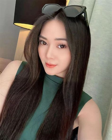Cewek Hot Menawan Bidadari Senyum