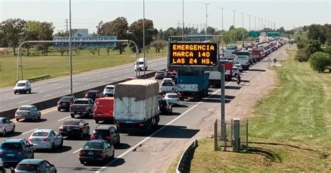 El éxodo Turístico Por El Fin De Semana Largo Comenzó Con Más De 10 Mil