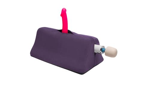 8 Best Lesbian Sex Toys For Dual Pleasure