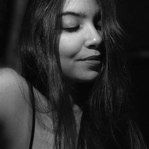 Camila Cavalcante Milacavalcantt • Threads Say More