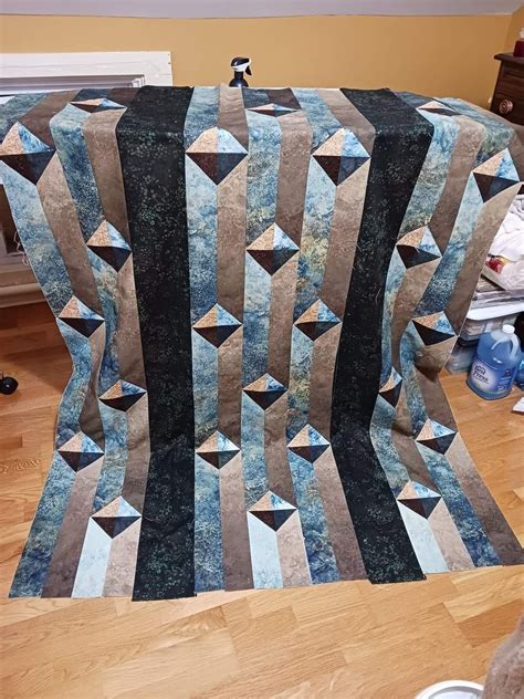 Blue And Brown Quilt Kit Stonehenge Quilt Ideas Illusion Quilts