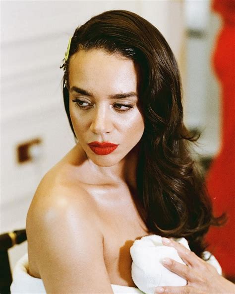 Picture Of Hannah John Kamen