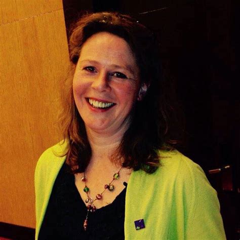 Phyllida Hancock Mezzo Soprano Short Biography