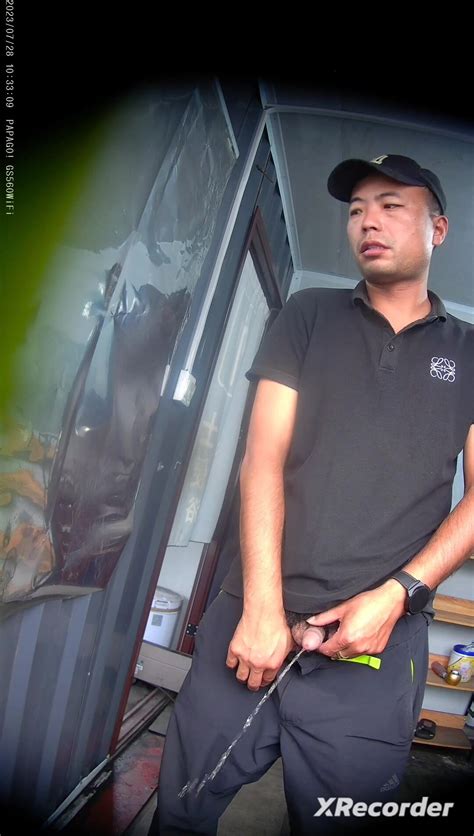 Asian Chinese Dicks Pissing In Toilet 2