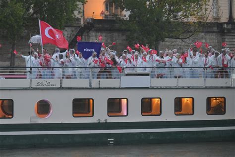 Paris 2024 Olimpiyat Oyunları Açılış Töreniyle Başladı Patronlar Dünyası