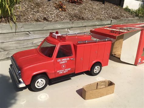 Original Box Ljn Toys 1975 Emergency Tv Show Rescue Squad 51 Truck Gage