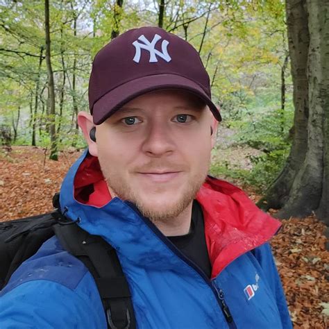 Robert Schofields Instagram Twitter And Facebook On Idcrawl