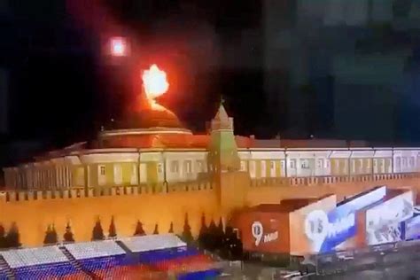 Бывший кремлевский пропагандист „Путина свергнет его же окружение