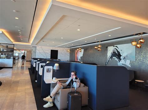 United Polaris Lounge Sfo Review And First Class San Francisco Austin