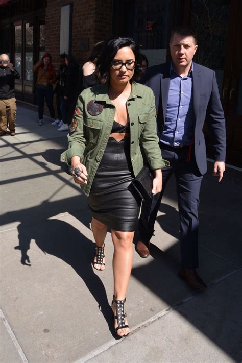 Demi Lovato Casual Style Leaving Her Hotel In NYC 3 22 2016 CelebMafia