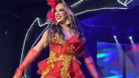 Hellen Marques Especial De Natal Valentina Club Youtube