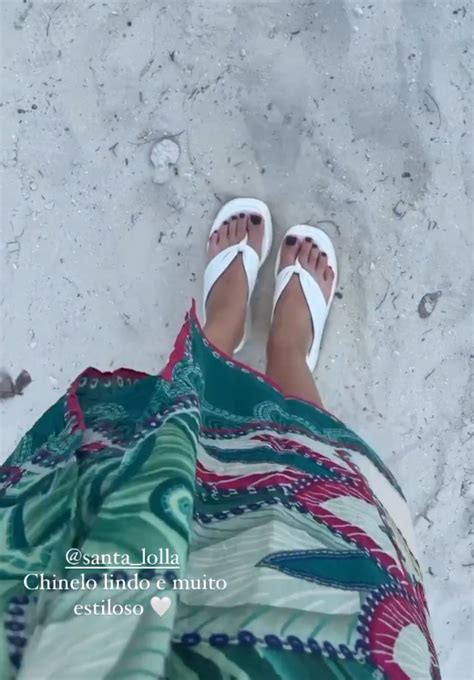 Julia Gomes Feet