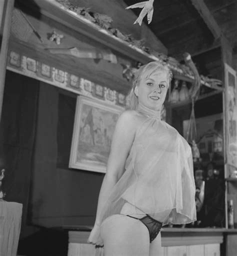 Daddys Porn Stash Pic