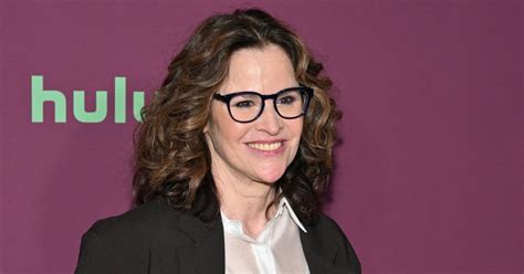 Ally Sheedy Is A Proud Mom Meet Her Son Beckett Lansbury Milatin