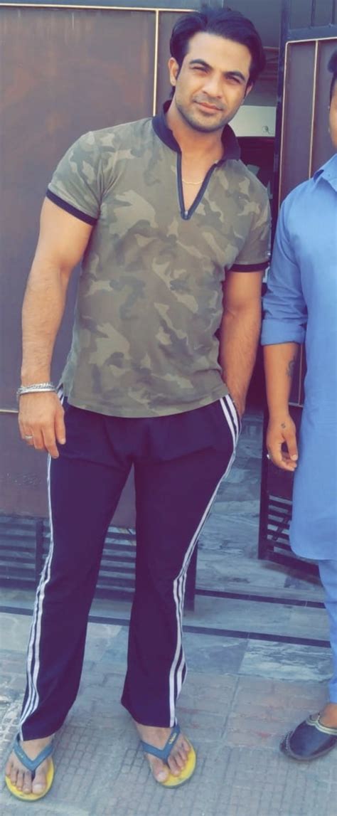 Mohammad Nazim S Feet