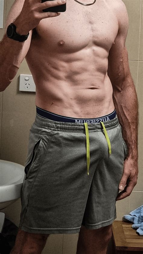Aussie Gym Bulge R Lemmeseeyourbulge