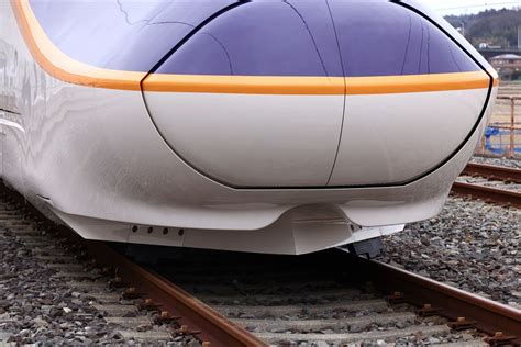 画像 ついに登場｢山形新幹線e8系｣完成までの全舞台裏 E6系ベースで開発､半導体不足で完成遅れる 新幹線 東洋経済オンライン