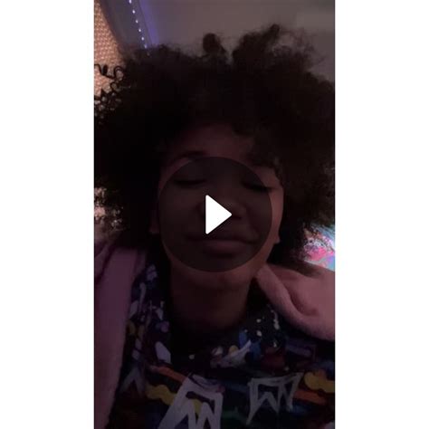 Zmdp21350 Spotlight On Snapchat