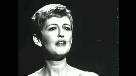 אילנה רובינא בדרך Youtube