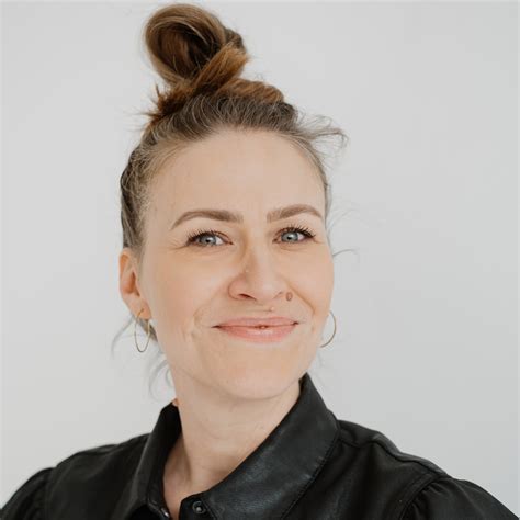 Nina Lizon Female Future