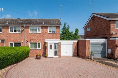 Property Valuation 18 Dryden Way Higham Ferrers Rushden East Northamptonshire Nn10 8dh