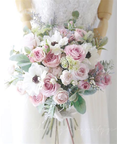 人気ウェディングブーケ完全マニュアル♡花嫁を引き立てる花束画像まとめ ウェディングニュース ウェディングブーケ ウェディング ブーケ