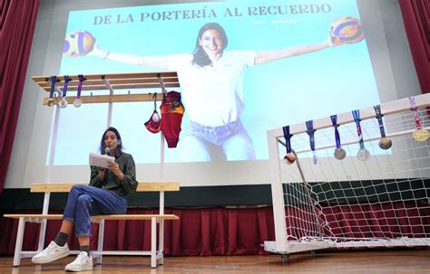Laura Ester Anuncia La Retirada A Final De Curs Jm Barcelona