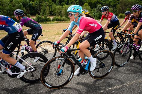 Behind The Scenes Of Tour De France Femmes Glorious Sport