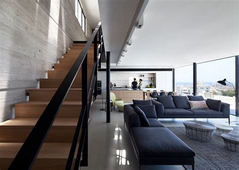 Pitsou Kedem Uses Raw Materials To Renovate Y Duplex Penthouse