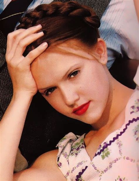 Dolores Hairstyle Dominique Swain 90s Icons Juliet 90s Celeb