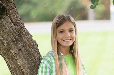 Teen Girl Portrait Outdoor Teen Girl Portrait Outside Teen Girl
