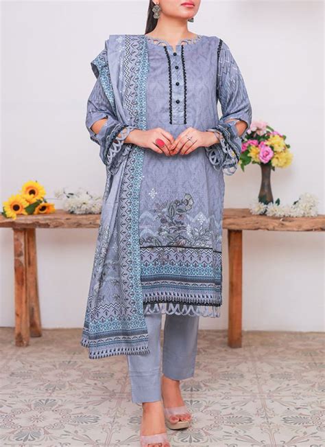 Printed Lawn 3pc Stitched Suit Green Online