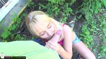 Ondeugende Meid Houd Van Sex In Openbaar PORN COM