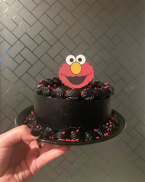 Elmo Cake By Emo 36 Elmo Cake Ideas Elmo Cake Cake Elmo