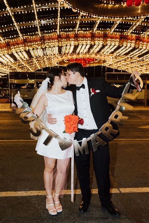 Sure Thing Chapel Wedding And Circus Circus Hotel Diana Jean Photography