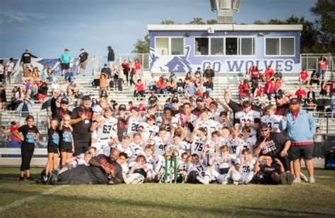 Pinecrest Pilots Football