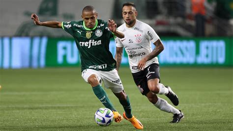 Palmeiras X Corinthians Cartomante Diz Quem Vence O Derby