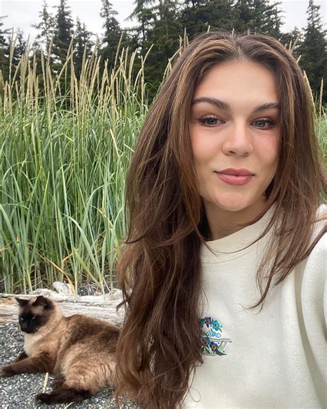 Sierra Sierraoakleyy • Instagram Photos And Videos