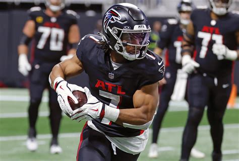 Falcons Make Decision On Rb Bijan Robinsons Contract Status