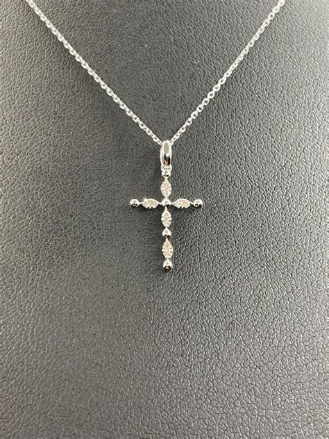 14k Solid White Gold Cross Necklace With 006 Ct Si1 G Color Natural