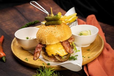 Karlsson Restaurant And Steakhouse Karon Phuket Net