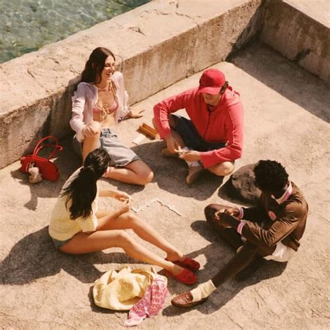 Why Is Everyone Obsessed With “pints Chit Chat And Good People”