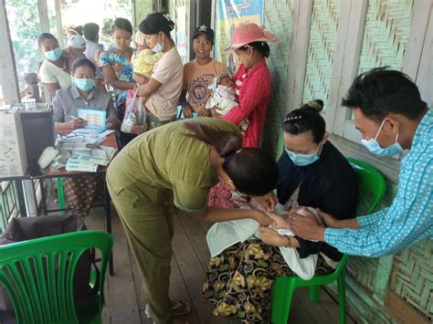 တံတားဦးမြို့တွင် ကလေးငယ်များအား လစဉ်ပုံမှန်ကာကွယ်ဆေး ထိုးနှံတိုက်ကျွေးခ