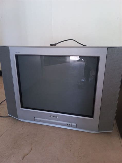 Sony Trinitron Tv Tv And Home Appliances Tv And Entertainment Tv On Carousell