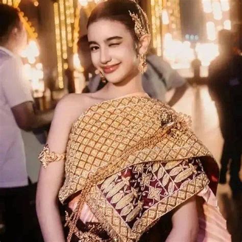 王室公主被曝受邀赴韩当练习生？回应→诺罗敦·珍娜中国节目