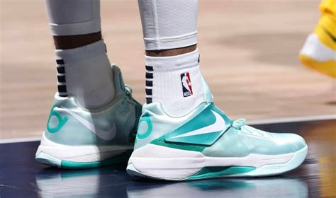 Hkd35 雖然未到復活節，但ja Morant已提早換上kd 4 “easter” Kd4