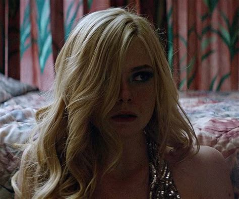 Elle Fanning Tumblr Elle Fanning Neon Demon  Elle Fanning