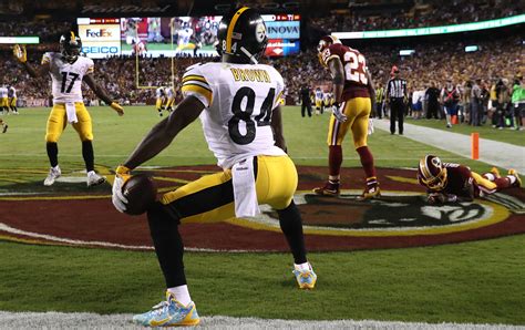 Why The Nfl Crackdown On Celebrations Is Ruining The Season Maxim