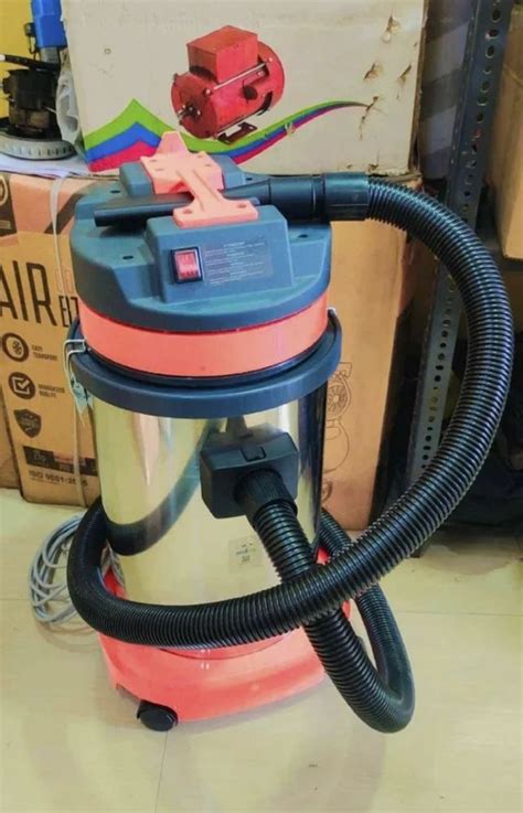 Industrial Vacuum Cleaner Watt Litre At In Pune ID