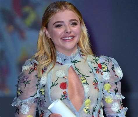 休業説の『キックアス』女優クロエ、「役選びにこだわるようになっただけ」と否定 Frontrow